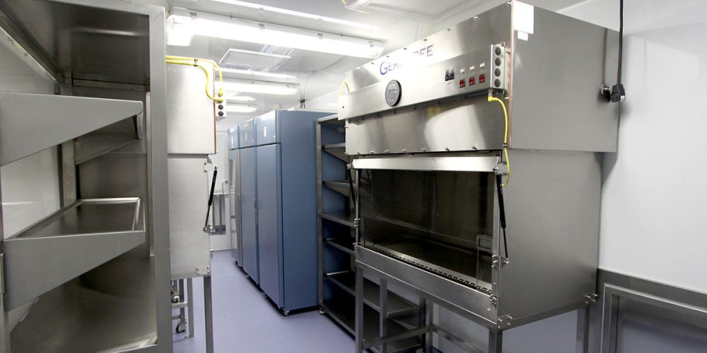 Facilities and Equipment | Cleanrooms and Laboratories | Germfree