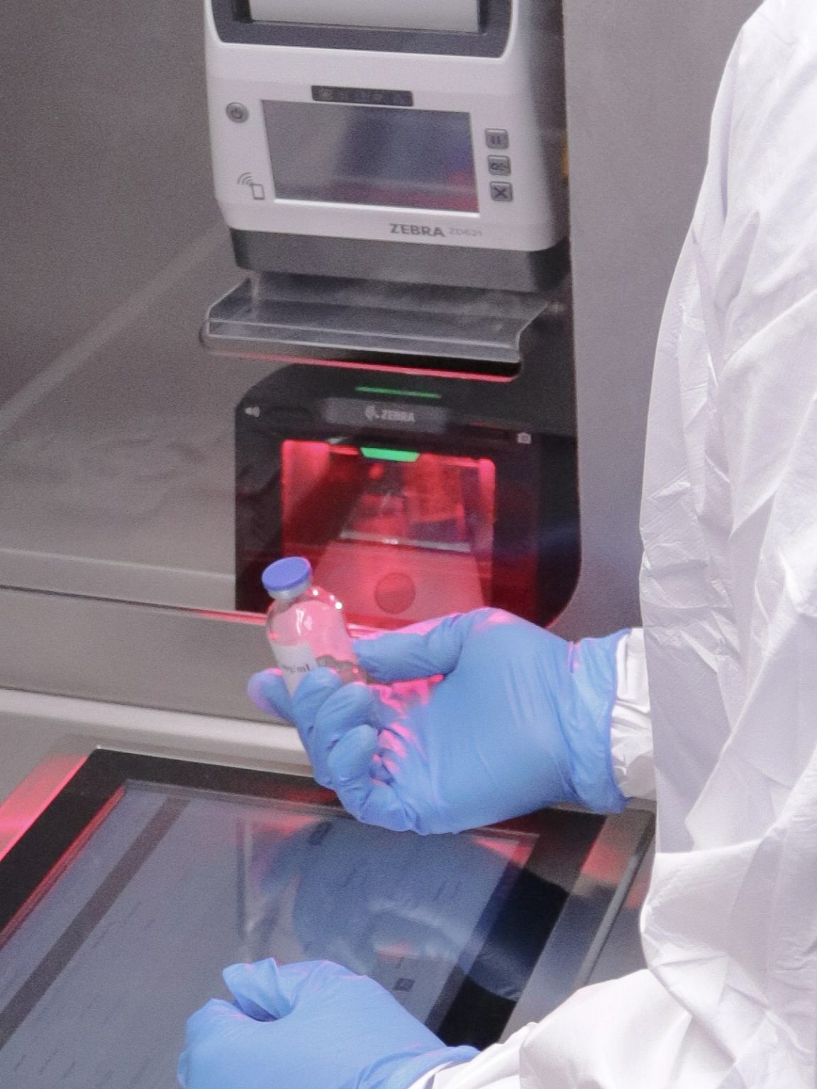 Smarthood™ | IV Workflow Hood