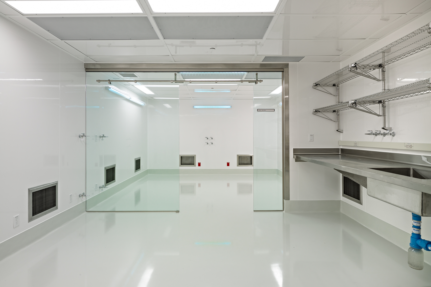 Arcoplast Wall & Ceiling Systems | Germfree Laboratories