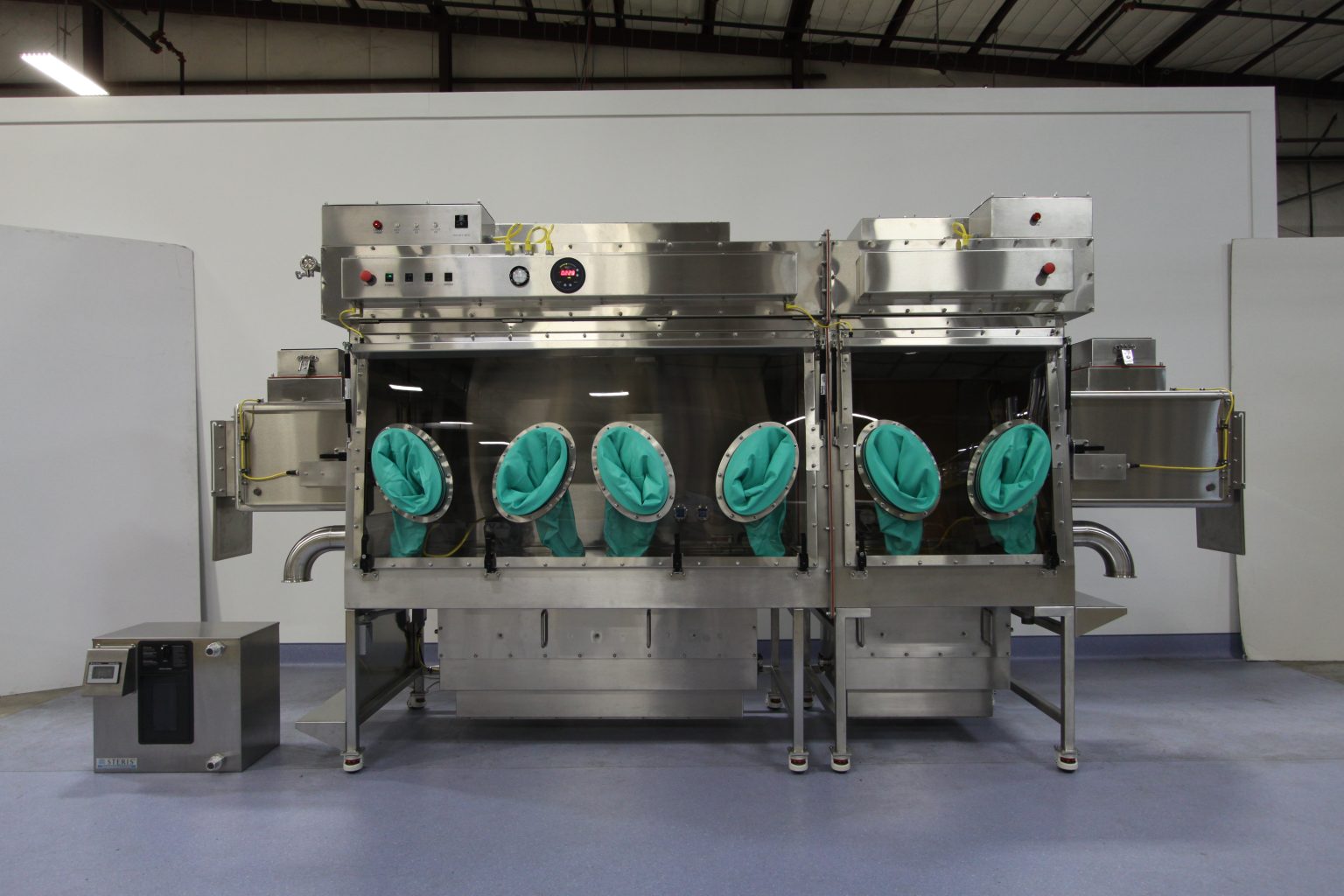 Pharmaceutical Isolators | Made in the USA